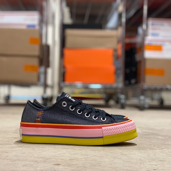 Converse | Shoes | Converse Chuck Taylor All Star Rainbow Womens ...